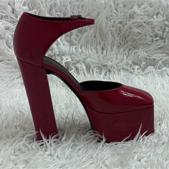 Giuseppe Zanotti | Shoes | New Giusepppe Zanotti Squaretoe Sandals With ...